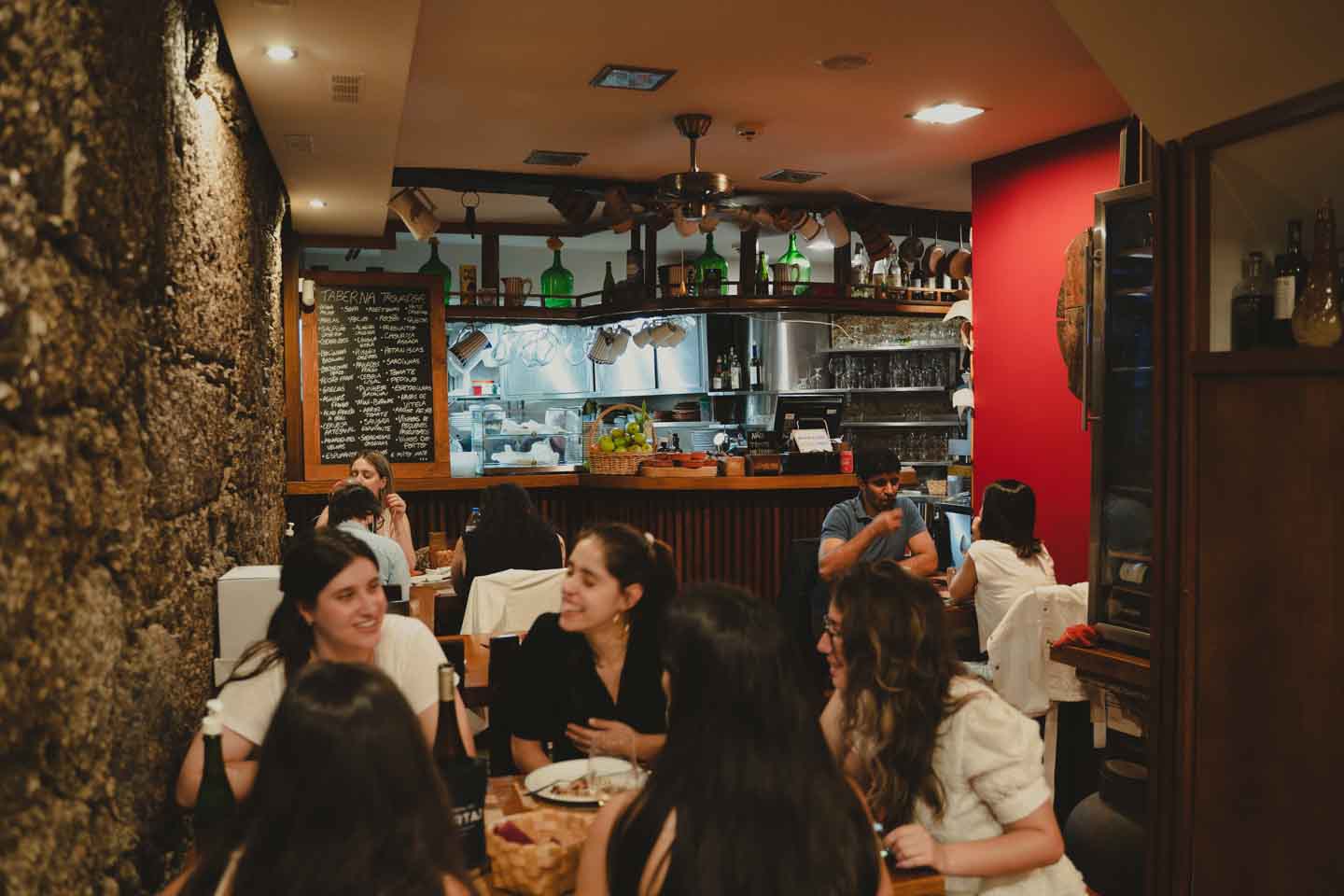 Where To Eat In Guimarães: Best Restaurants & Taverns