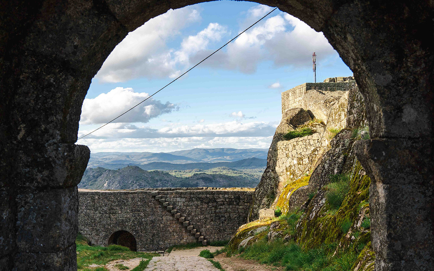 Guide to Monsanto, Portugal’s magical rock village - Olá Daniela