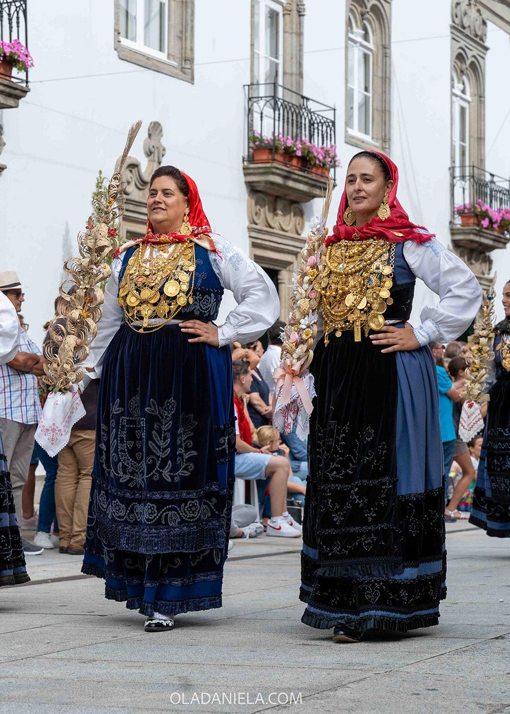 Guide to the Traditional Costumes of Viana do Castelo & Minho